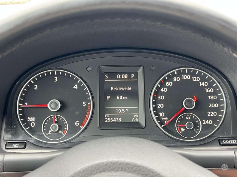 Brūns Volkswagen Touran 2011 Kėdainiai, ar dzinēja tilpumu 1.97 L un nobraukumu 256 tūkst. km par 6850 €, foto 37 vietnē AUTOMOTO.COM.LV