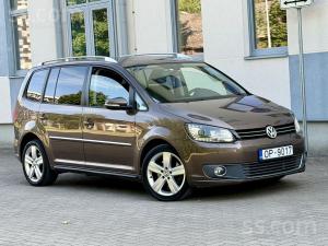 Brūns Volkswagen Touran 2011 Jelgava, ar dzinēja tilpumu 2.00 L un nobraukumu 293 tūkst. km par 5700 €, foto  vietnē AUTOMOTO.COM.LV