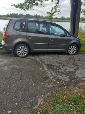 Brūns Volkswagen Touran 2011 Jūrmala, ar dzinēja tilpumu 1.60 L un nobraukumu 145 tūkst. km par 6150 €, foto 3 vietnē AUTOMOTO.COM.LV