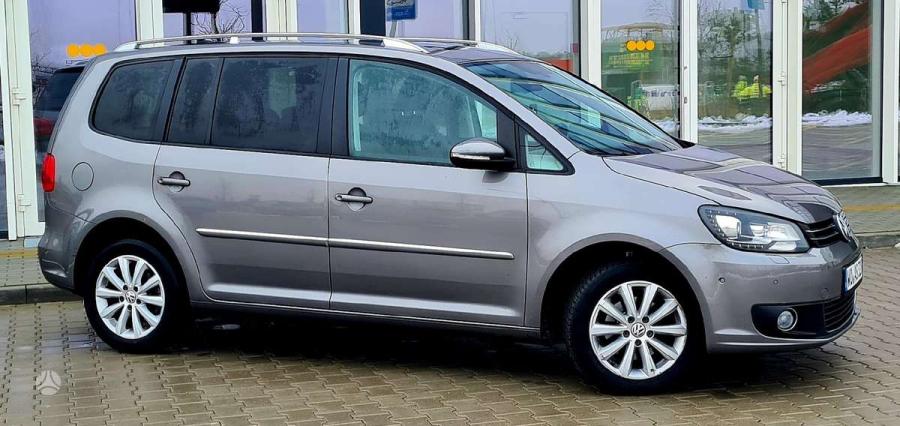 Brūns Volkswagen Touran 2012 Viļņa, ar dzinēja tilpumu 1.39 L un nobraukumu 236 tūkst. km par 6350 €, foto 4 vietnē AUTOMOTO.COM.LV