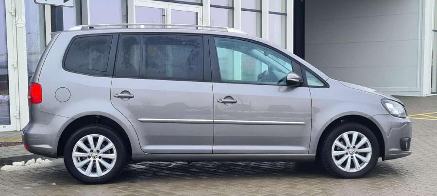 Brūns Volkswagen Touran 2012 Viļņa, ar dzinēja tilpumu 1.39 L un nobraukumu 236 tūkst. km par 6350 €, foto 7 vietnē AUTOMOTO.COM.LV