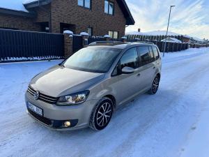 Brūns Volkswagen Touran 2012 Klaipėda, ar dzinēja tilpumu 1.60 L un nobraukumu 332 tūkst. km par 4700 €, foto  vietnē AUTOMOTO.COM.LV