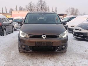 Brown Volkswagen Touran 2012 in Kretinga, with an engine capacity of 1.39 L and mileage of 183 thousand km for 6650 €, photo 9 on AUTOMOTO.COM.LV