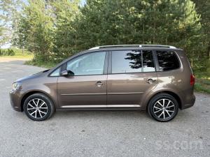 Brūns Volkswagen Touran 2012 Ogre, ar dzinēja tilpumu 2.00 L un nobraukumu 239 tūkst. km par 7999 €, foto 8 vietnē AUTOMOTO.COM.LV