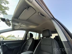 Brūns Volkswagen Touran 2012 Ogre, ar dzinēja tilpumu 2.00 L un nobraukumu 239 tūkst. km par 7999 €, foto 14 vietnē AUTOMOTO.COM.LV