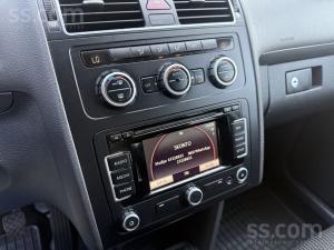 Brūns Volkswagen Touran 2012 Ogre, ar dzinēja tilpumu 2.00 L un nobraukumu 239 tūkst. km par 7999 €, foto 21 vietnē AUTOMOTO.COM.LV