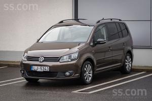 Brown Volkswagen Touran 2012 in Riga, with an engine capacity of 1.60 L and mileage of 283 thousand km for 5850 €, photo  on AUTOMOTO.COM.LV
