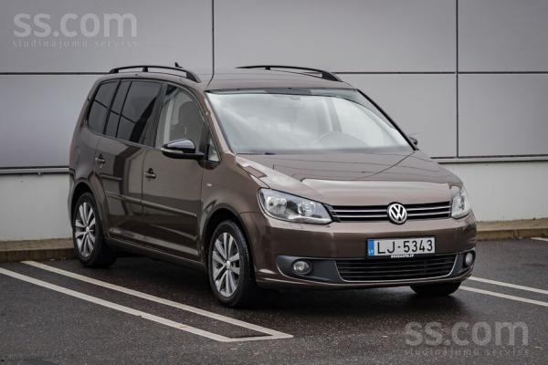 Brūns Volkswagen Touran 2012 Rīga, ar dzinēja tilpumu 1.60 L un nobraukumu 283 tūkst. km par 5850 €, foto 3 vietnē AUTOMOTO.COM.LV