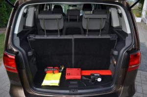 Brūns Volkswagen Touran 2012 Kauņa, ar dzinēja tilpumu 2.00 L un nobraukumu 185 tūkst. km par 6950 €, foto 17 vietnē AUTOMOTO.COM.LV