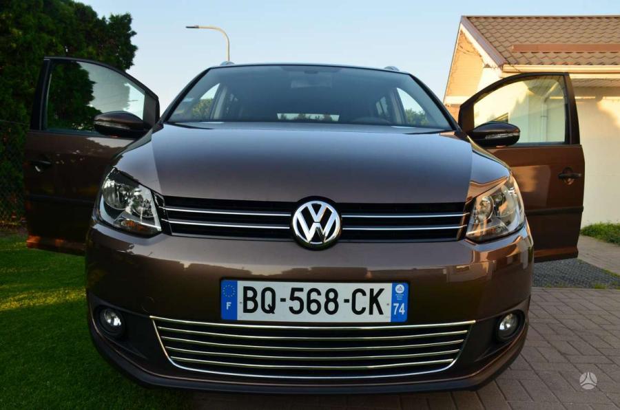 Brūns Volkswagen Touran 2012 Kauņa, ar dzinēja tilpumu 2.00 L un nobraukumu 185 tūkst. km par 6950 €, foto 39 vietnē AUTOMOTO.COM.LV