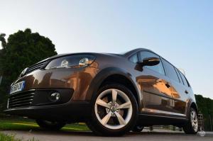 Brūns Volkswagen Touran 2012 Kauņa, ar dzinēja tilpumu 2.00 L un nobraukumu 185 tūkst. km par 6950 €, foto 45 vietnē AUTOMOTO.COM.LV