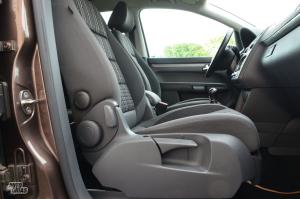 Brūns Volkswagen Touran 2012 Kauņa, ar dzinēja tilpumu 2.00 L un nobraukumu 185 tūkst. km par 6950 €, foto 26 vietnē AUTOMOTO.COM.LV