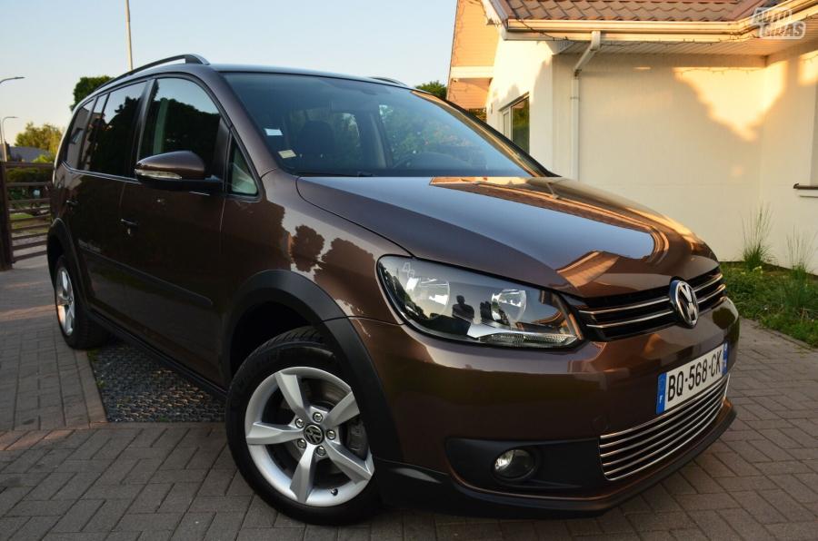 Brūns Volkswagen Touran 2012 Kauņa, ar dzinēja tilpumu 2.00 L un nobraukumu 185 tūkst. km par 6950 €, foto 33 vietnē AUTOMOTO.COM.LV