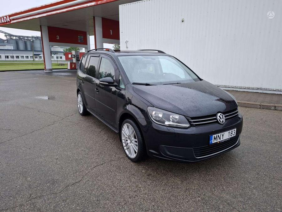 Brūns Volkswagen Touran 2012 Joniškis, ar dzinēja tilpumu 1.60 L un nobraukumu 280 tūkst. km par 4799 €, foto 3 vietnē AUTOMOTO.COM.LV