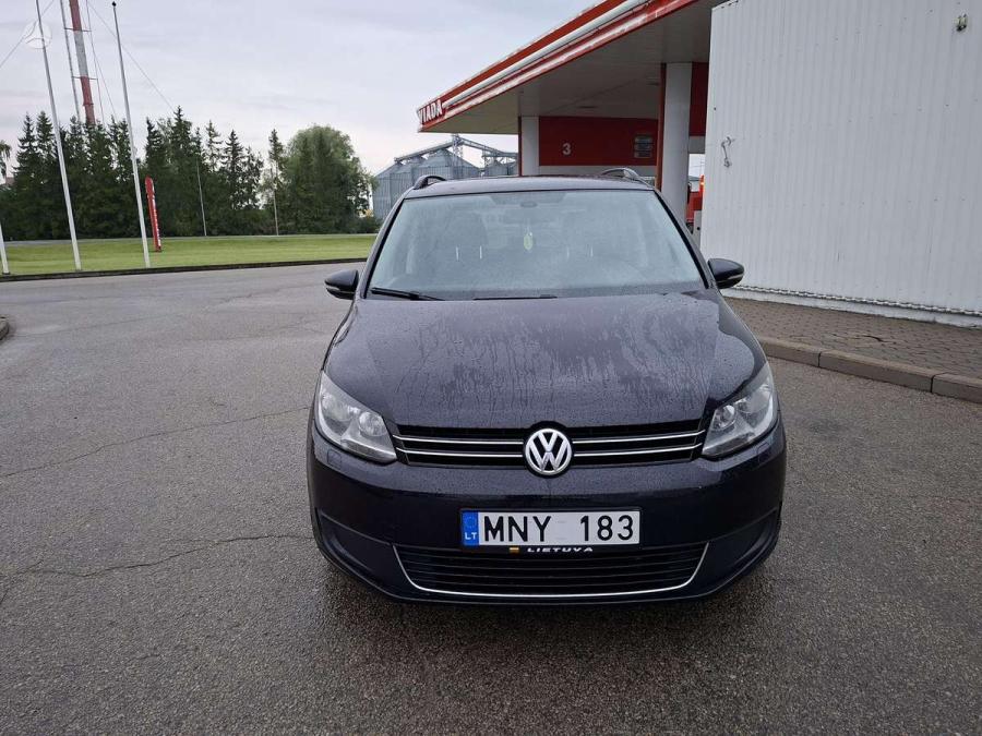Brūns Volkswagen Touran 2012 Joniškis, ar dzinēja tilpumu 1.60 L un nobraukumu 280 tūkst. km par 4799 €, foto 4 vietnē AUTOMOTO.COM.LV