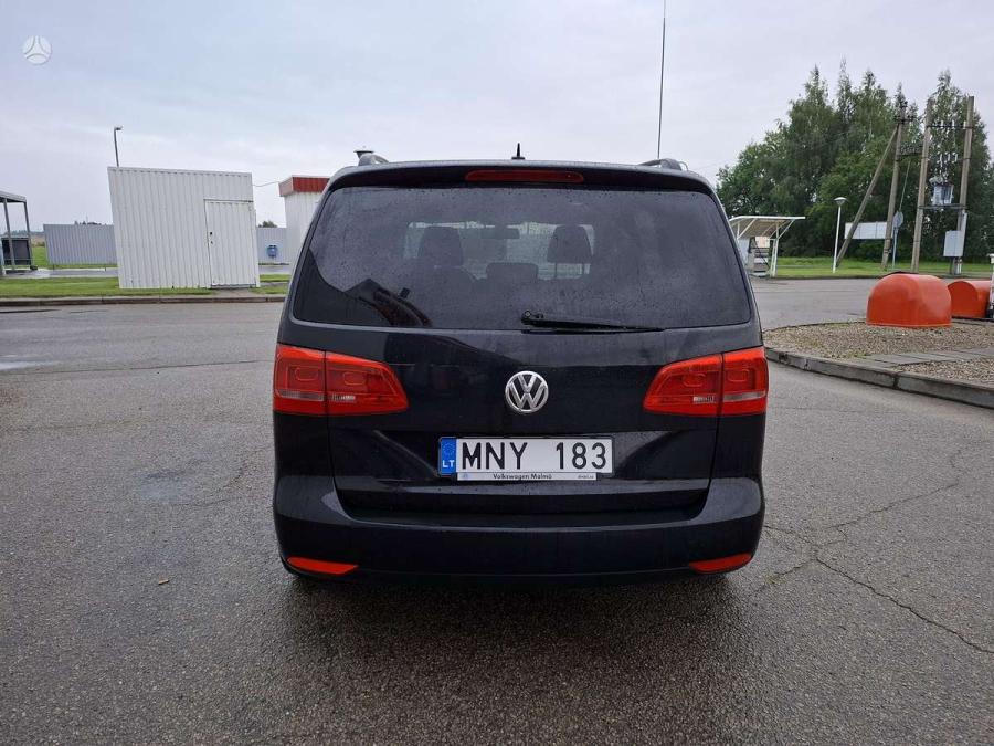Brūns Volkswagen Touran 2012 Joniškis, ar dzinēja tilpumu 1.60 L un nobraukumu 280 tūkst. km par 4799 €, foto 8 vietnē AUTOMOTO.COM.LV