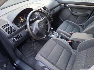 Brūns Volkswagen Touran 2012 Joniškis, ar dzinēja tilpumu 1.60 L un nobraukumu 280 tūkst. km par 4799 €, foto 12 vietnē AUTOMOTO.COM.LV
