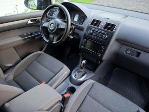 Brūns Volkswagen Touran 2012 Joniškis, ar dzinēja tilpumu 1.60 L un nobraukumu 280 tūkst. km par 4799 €, foto 15 vietnē AUTOMOTO.COM.LV