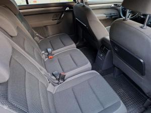 Brūns Volkswagen Touran 2012 Joniškis, ar dzinēja tilpumu 1.60 L un nobraukumu 280 tūkst. km par 4799 €, foto 19 vietnē AUTOMOTO.COM.LV
