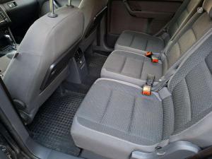 Brūns Volkswagen Touran 2012 Joniškis, ar dzinēja tilpumu 1.60 L un nobraukumu 280 tūkst. km par 4799 €, foto 21 vietnē AUTOMOTO.COM.LV