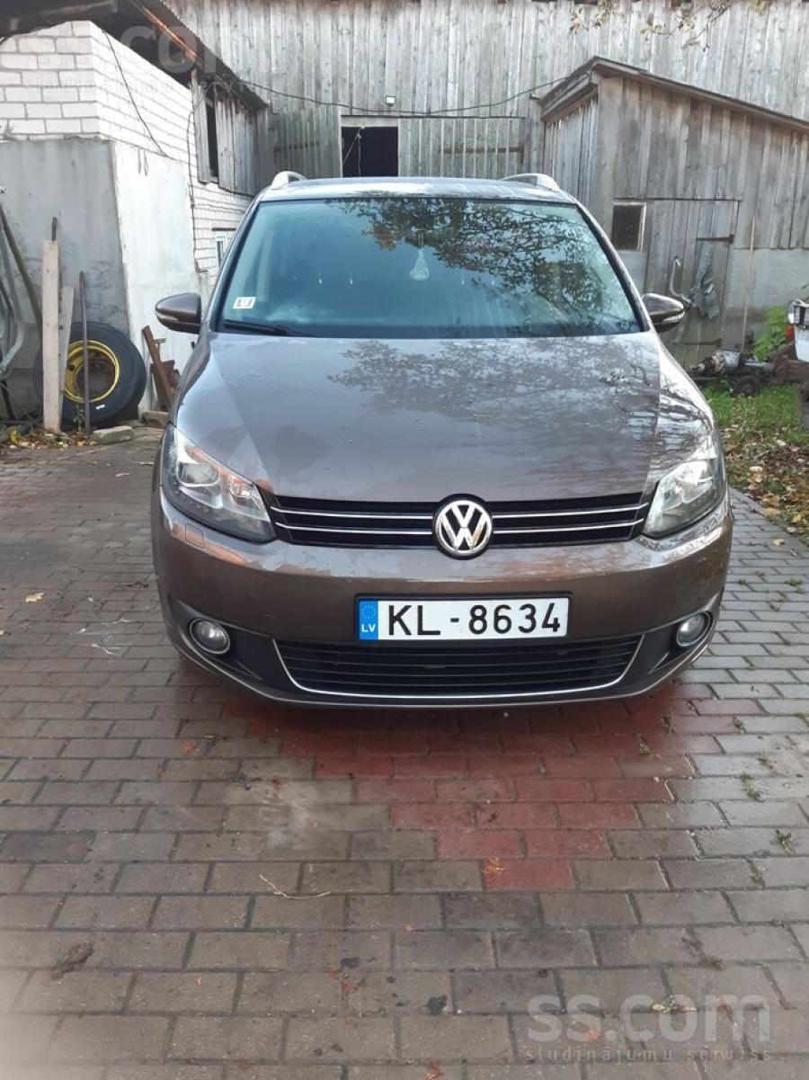 Brūns Volkswagen Touran 2013 Rēzekne, ar dzinēja tilpumu 2.00 L un nobraukumu 425 tūkst. km par 4000 €, foto 1 vietnē AUTOMOTO.COM.LV