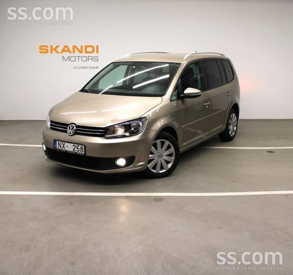 Brown Volkswagen Touran 2013 in Riga, with an engine capacity of 1.60 L and mileage of 274 thousand km for 7290 €, photo 1 on AUTOMOTO.COM.LV