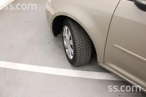 Brūns Volkswagen Touran 2013 Rīga, ar dzinēja tilpumu 1.60 L un nobraukumu 274 tūkst. km par 7290 €, foto 8 vietnē AUTOMOTO.COM.LV