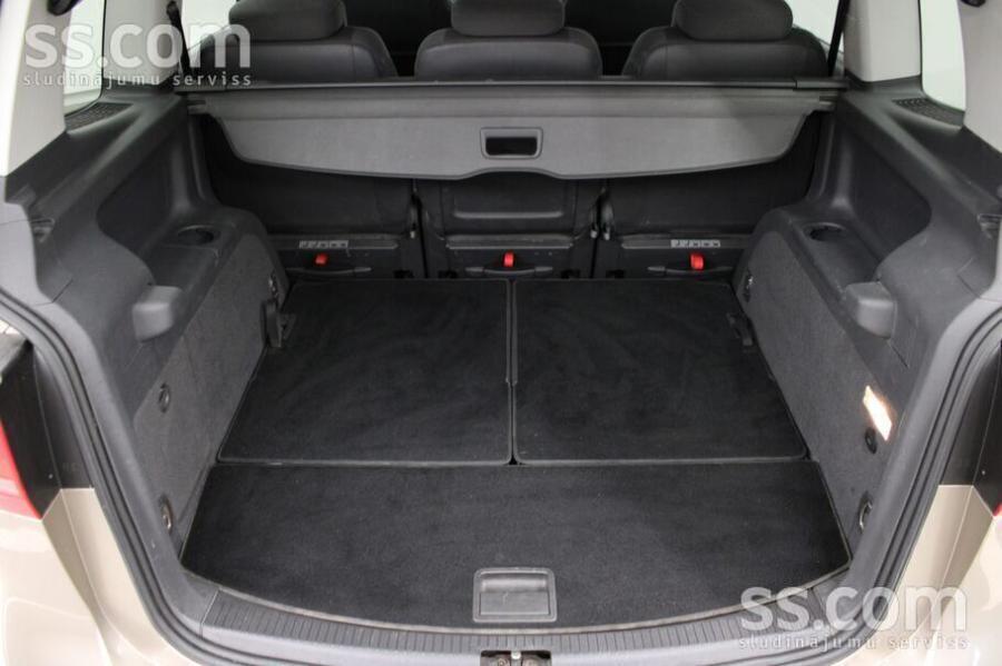 Brūns Volkswagen Touran 2013 Rīga, ar dzinēja tilpumu 1.60 L un nobraukumu 274 tūkst. km par 7290 €, foto 11 vietnē AUTOMOTO.COM.LV