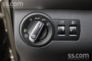 Brūns Volkswagen Touran 2013 Rīga, ar dzinēja tilpumu 1.60 L un nobraukumu 274 tūkst. km par 7290 €, foto 15 vietnē AUTOMOTO.COM.LV