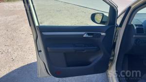 Brūns Volkswagen Touran 2013 Alūksne, ar dzinēja tilpumu 2.00 L un nobraukumu 0 tūkst. km par 2990 €, foto 13 vietnē AUTOMOTO.COM.LV