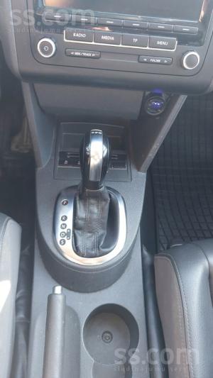 Brūns Volkswagen Touran 2013 Alūksne, ar dzinēja tilpumu 2.00 L un nobraukumu 0 tūkst. km par 2990 €, foto 19 vietnē AUTOMOTO.COM.LV