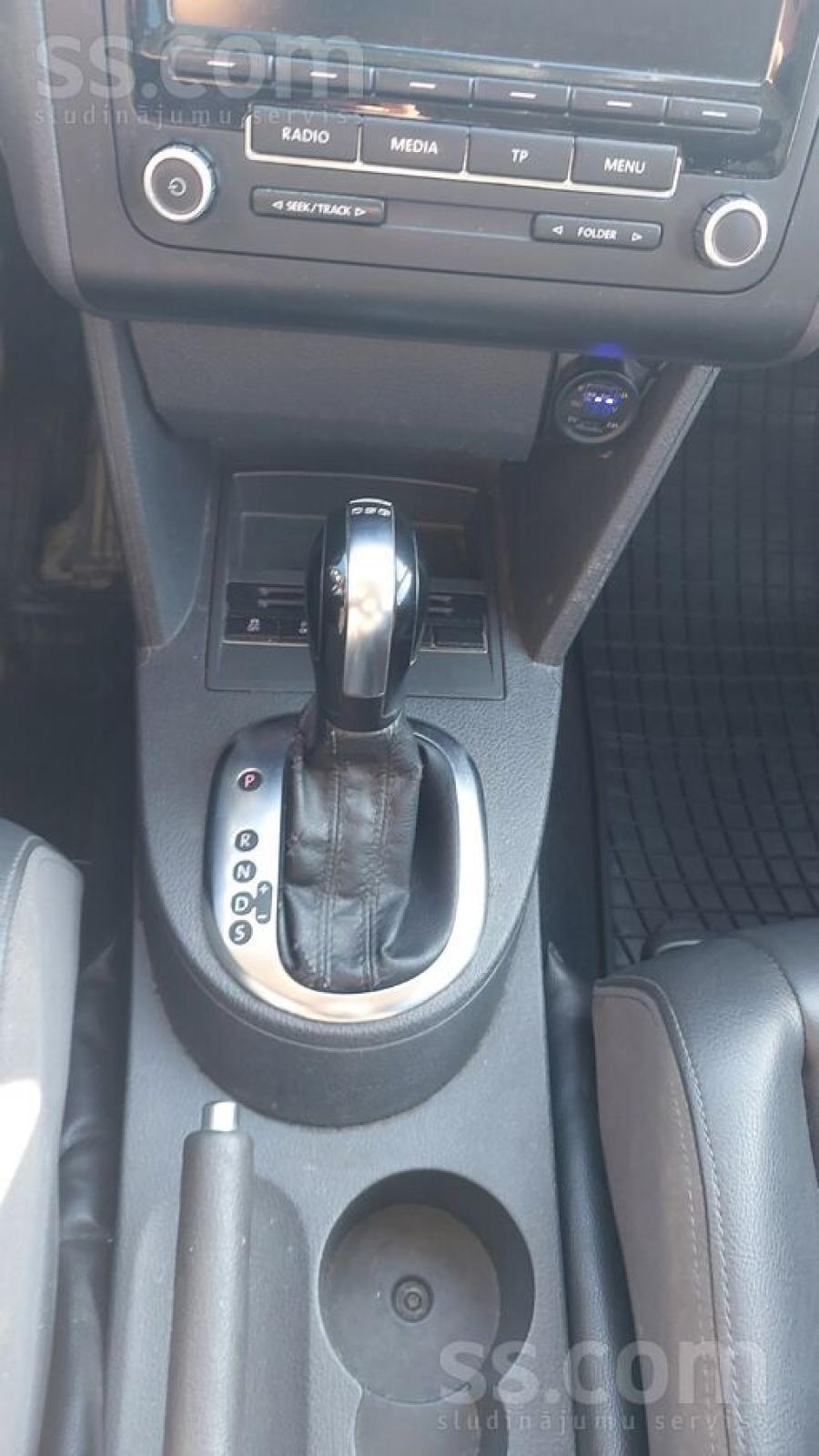 Brūns Volkswagen Touran 2013 Alūksne, ar dzinēja tilpumu 2.00 L un nobraukumu 0 tūkst. km par 2990 €, foto 19 vietnē AUTOMOTO.COM.LV