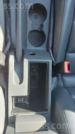 Brūns Volkswagen Touran 2013 Alūksne, ar dzinēja tilpumu 2.00 L un nobraukumu 0 tūkst. km par 2990 €, foto 20 vietnē AUTOMOTO.COM.LV