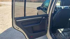 Brūns Volkswagen Touran 2013 Alūksne, ar dzinēja tilpumu 2.00 L un nobraukumu 0 tūkst. km par 2990 €, foto 21 vietnē AUTOMOTO.COM.LV