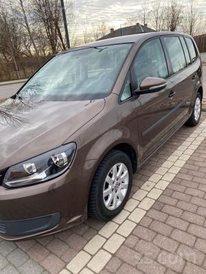 Brūns Volkswagen Touran 2013 Ventspils, ar dzinēja tilpumu 1.60 L un nobraukumu 166 tūkst. km par 6000 €, foto 3 vietnē AUTOMOTO.COM.LV