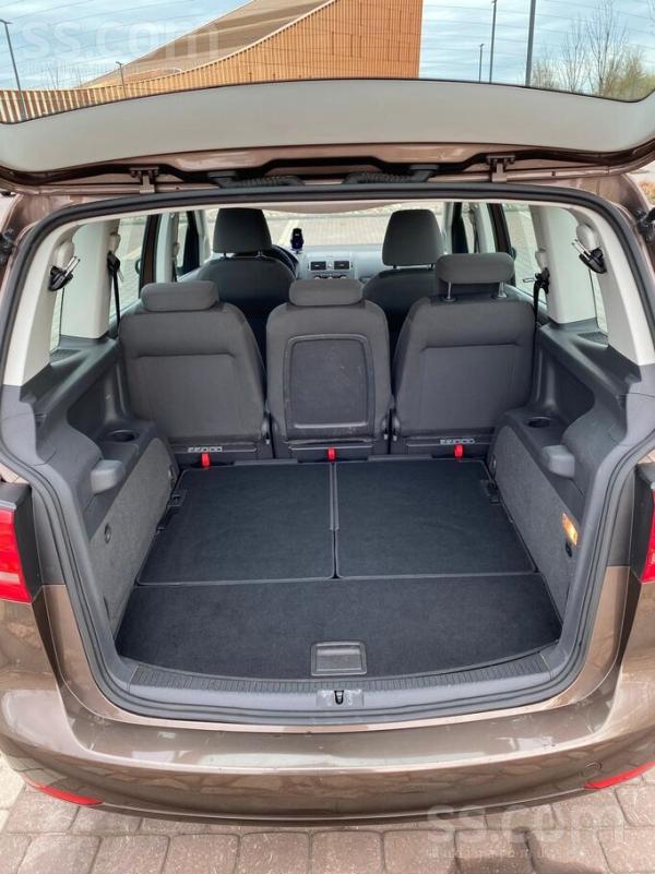 Brūns Volkswagen Touran 2013 Ventspils, ar dzinēja tilpumu 1.60 L un nobraukumu 166 tūkst. km par 6000 €, foto 9 vietnē AUTOMOTO.COM.LV
