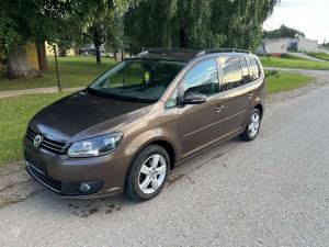 Brown Volkswagen Touran 2013 in Utena, with an engine capacity of 1.60 L and mileage of 254 thousand km for 5750 €, photo  on AUTOMOTO.COM.LV