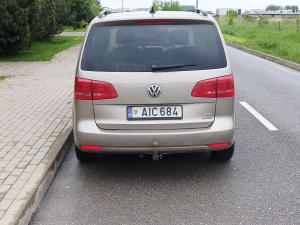 Brown Volkswagen Touran 2013 in Kaunas, with an engine capacity of 1.60 L and mileage of 316 thousand km for 4000 €, photo 4 on AUTOMOTO.COM.LV