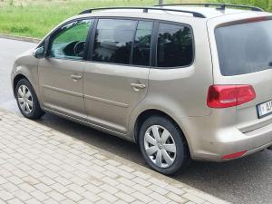 Brown Volkswagen Touran 2013 in Kaunas, with an engine capacity of 1.60 L and mileage of 316 thousand km for 4000 €, photo 7 on AUTOMOTO.COM.LV
