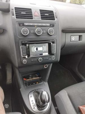 Brown Volkswagen Touran 2013 in Kaunas, with an engine capacity of 1.60 L and mileage of 316 thousand km for 4000 €, photo 8 on AUTOMOTO.COM.LV