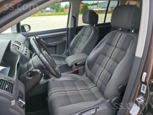 Brūns Volkswagen Touran 2013 Valmiera, ar dzinēja tilpumu 1.60 L un nobraukumu 295 tūkst. km par 5650 €, foto 9 vietnē AUTOMOTO.COM.LV