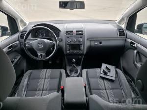 Brūns Volkswagen Touran 2013 Valmiera, ar dzinēja tilpumu 1.60 L un nobraukumu 295 tūkst. km par 5650 €, foto 12 vietnē AUTOMOTO.COM.LV