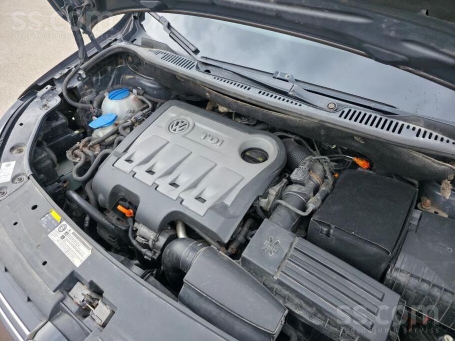 Brūns Volkswagen Touran 2013 Valmiera, ar dzinēja tilpumu 1.60 L un nobraukumu 295 tūkst. km par 5650 €, foto 16 vietnē AUTOMOTO.COM.LV
