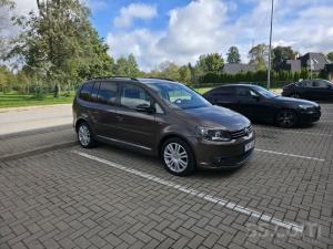 Brūns Volkswagen Touran 2013 Valmiera, ar dzinēja tilpumu 1.60 L un nobraukumu 295 tūkst. km par 4935 €, foto 7 vietnē AUTOMOTO.COM.LV