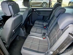 Brūns Volkswagen Touran 2013 Valmiera, ar dzinēja tilpumu 1.60 L un nobraukumu 295 tūkst. km par 4935 €, foto 9 vietnē AUTOMOTO.COM.LV