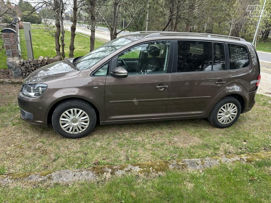 Brown Volkswagen Touran 2014 in Klaipeda, with an engine capacity of 1.20 L and mileage of 246 thousand km for 3400 €, photo 3 on AUTOMOTO.COM.LV