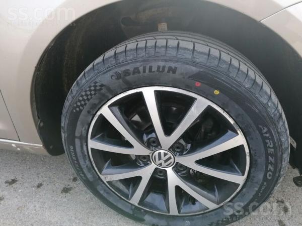 Brūns Volkswagen Touran 2014 Ogre, ar dzinēja tilpumu 1.60 L un nobraukumu 251 tūkst. km par 5100 €, foto 10 vietnē AUTOMOTO.COM.LV