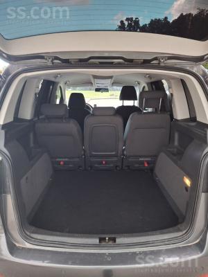 Brūns Volkswagen Touran 2014 Rīga, ar dzinēja tilpumu 1.60 L un nobraukumu 282 tūkst. km par 5500 €, foto 8 vietnē AUTOMOTO.COM.LV