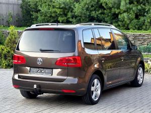 Brown Volkswagen Touran 2014 in Kedainiai, with an engine capacity of 1.97 L and mileage of 248 thousand km for 7850 €, photo 10 on AUTOMOTO.COM.LV