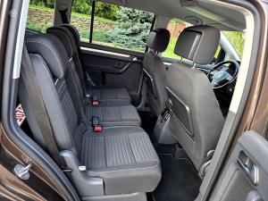 Brown Volkswagen Touran 2014 in Kedainiai, with an engine capacity of 1.97 L and mileage of 248 thousand km for 7850 €, photo 21 on AUTOMOTO.COM.LV